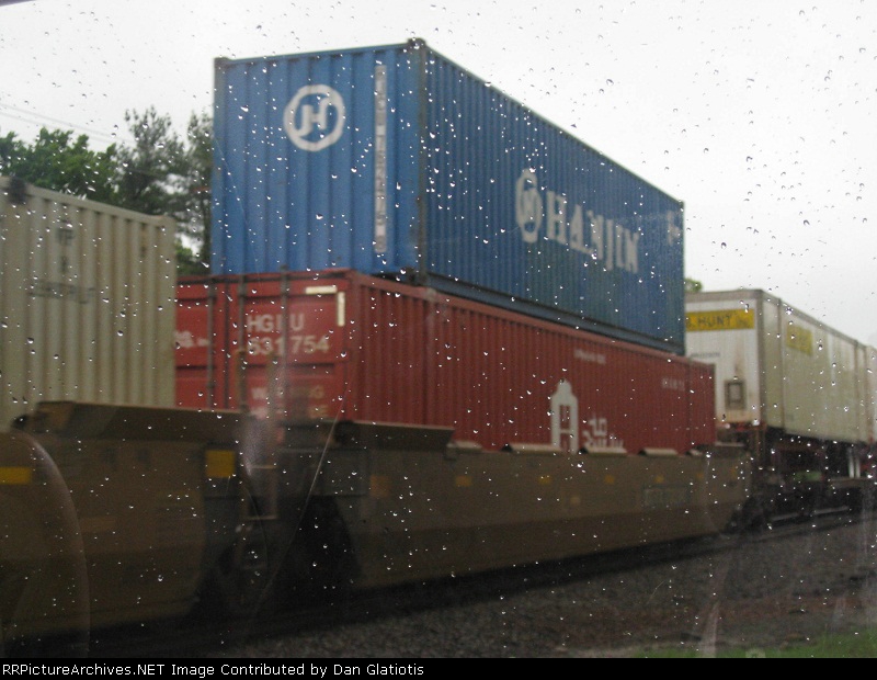 Hub Group Intermodal Container